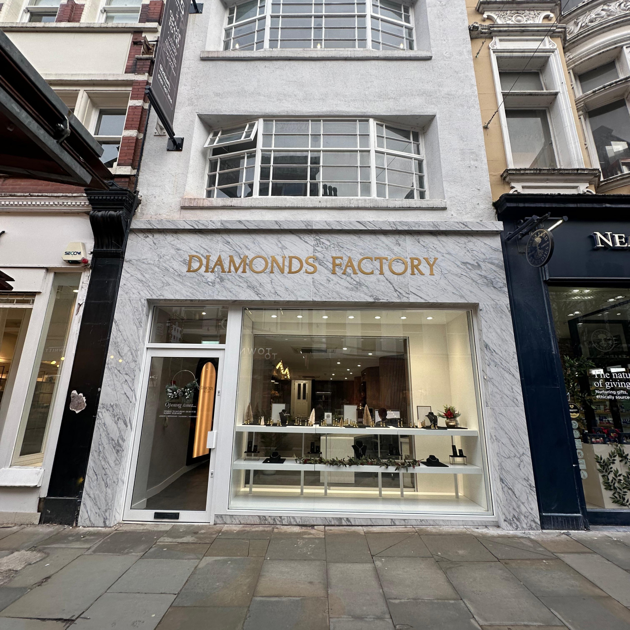 Chester Wedding and Engagement Ring Jewellers | Diamonds Factory UK